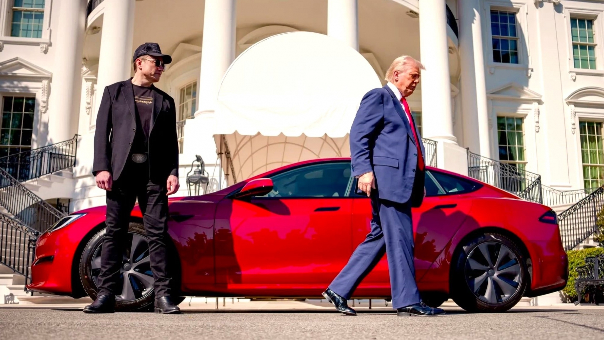 La dernière décision de Donald Trump avec sa Tesla, en pleine guerre ...